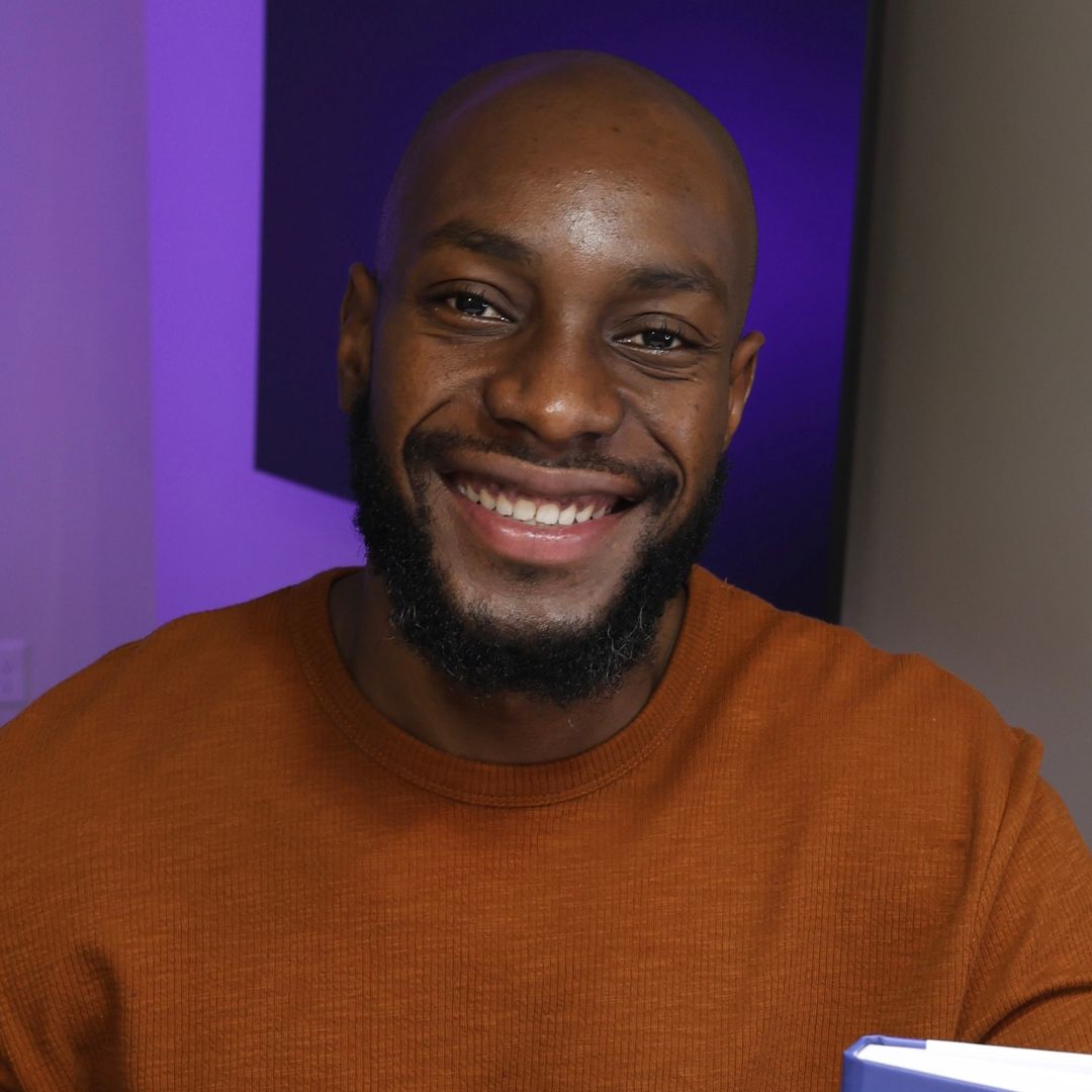 Dr. Akanni Salako PT, DPT, BRM owner of The Wellness Lab - Barbell Rehab